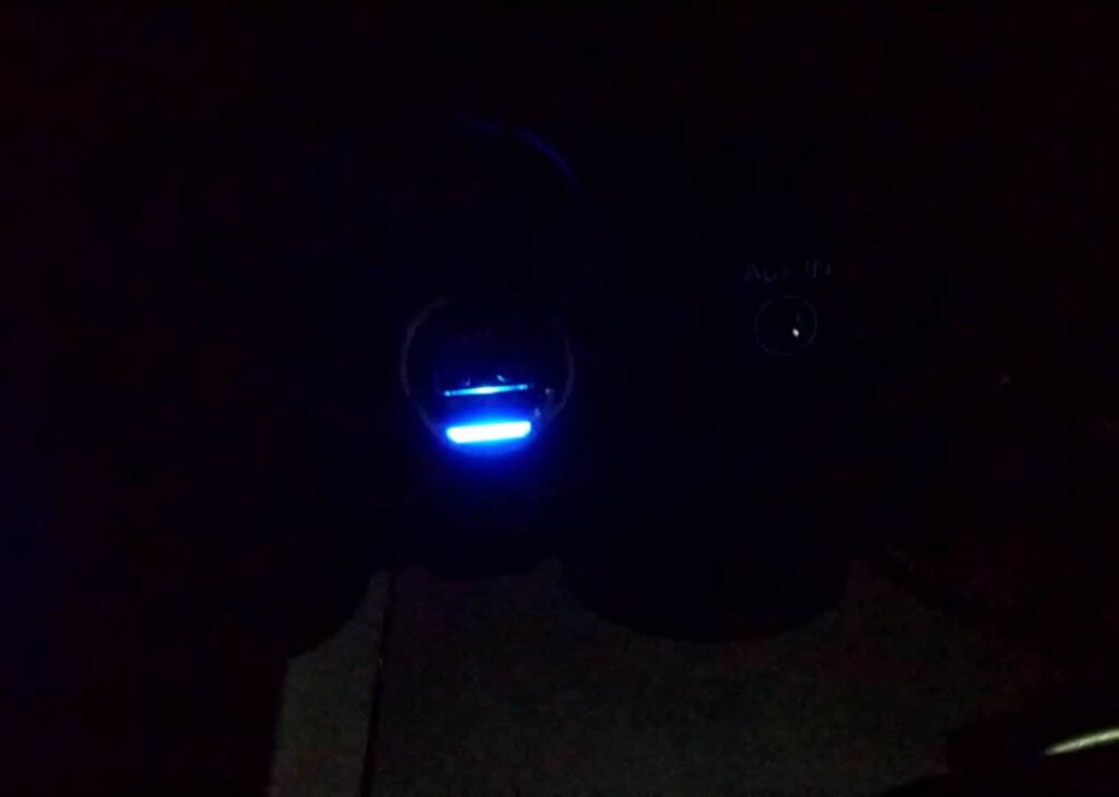 シガーソケットのフタが閉まる！？コンパクトUSBポート 「EXEA EM-168」を使ってみる | ハジカラ